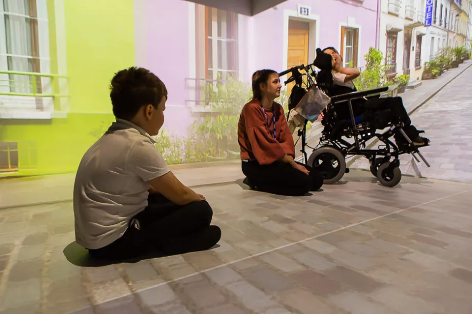 Differences Between Tantrums vs Autism Meltdowns